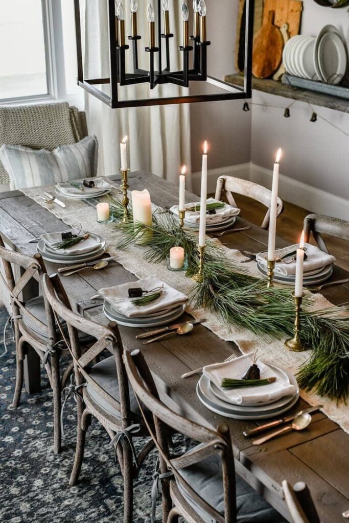 15 Gorgeous Farmhouse Christmas Table Setting Ideas NP