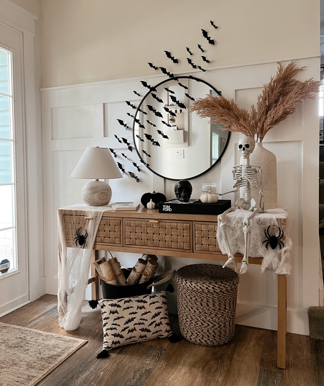 25 Spooky Halloween Bat Decoration Ideas – DIY and Store-Bought - Nikki ...