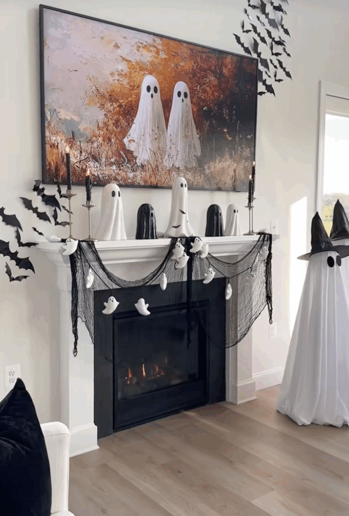 25 Spooky Halloween Bat Decoration Ideas – DIY and Store-Bought - Nikki ...