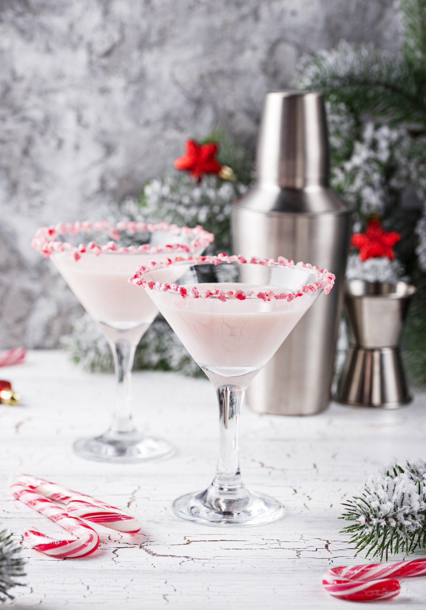 Candy Cane Martini Recipe - Nikki's Plate