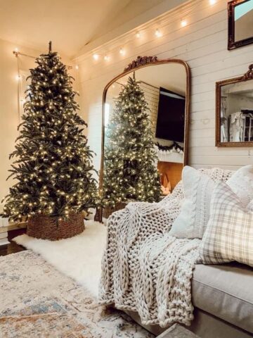 35 Christmas Aesthetic Photos to Put You in the Holiday Spirit - NP