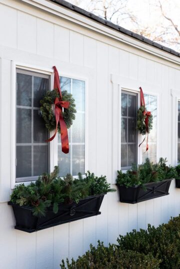 40 Christmas Window Boxes Ideas - Nikki's Plate