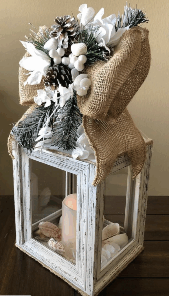 30 Pretty Christmas Lantern Ideas to Brighten Your Holiday Home