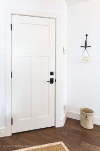 15 Modern Farmhouse Baseboard Trim Ideas You’ll Want in Your Home