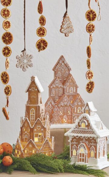 30 Gingerbread Christmas Decor Ideas You Will Love!