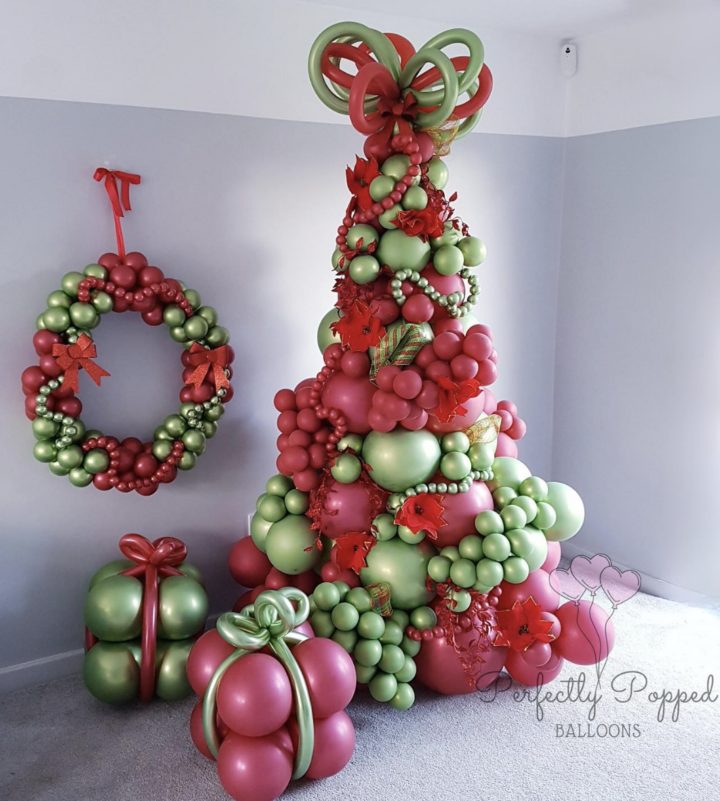 25 DIY Balloon Christmas Tree Ideas - Nikki's Plate