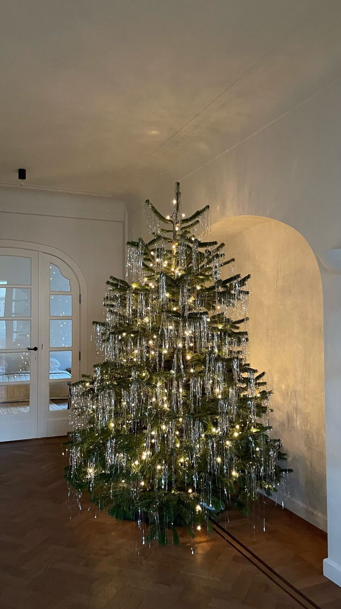 30 Stunning Tinsel Christmas Tree Ideas for 2025 - Nikki's Plate
