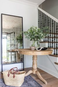 25 Perfect Round Entryway Table Ideas - Nikki's Plate