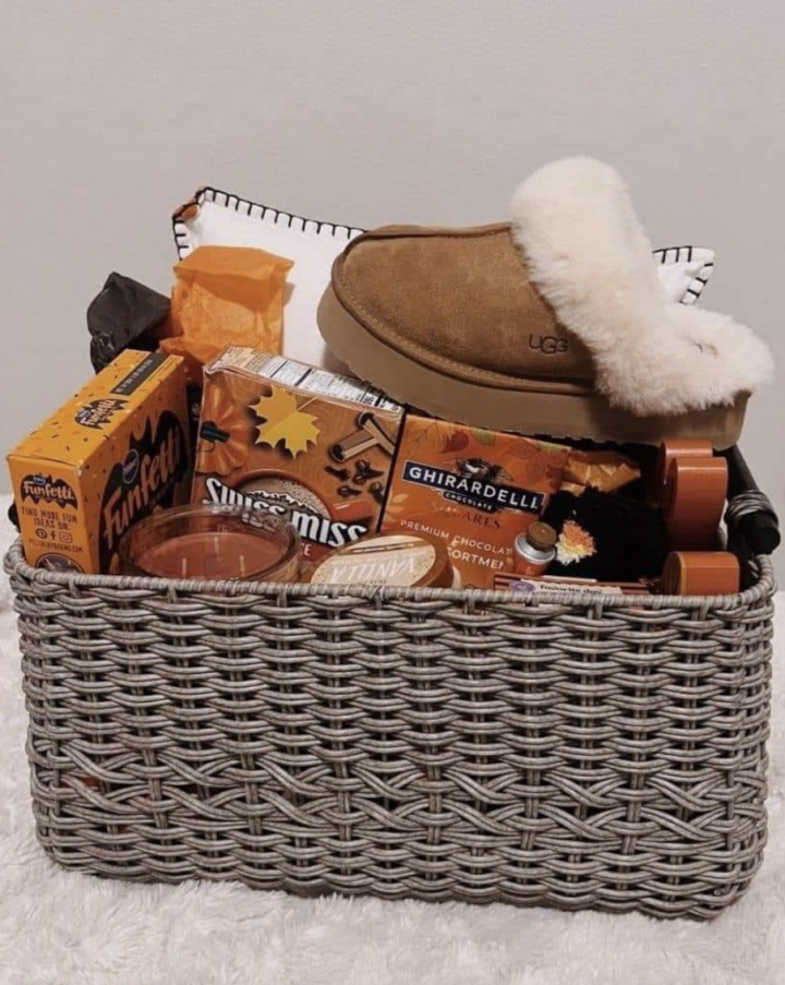 15 Boo Basket Ideas Your Wife or Girlfriend Will LOVE! - NP