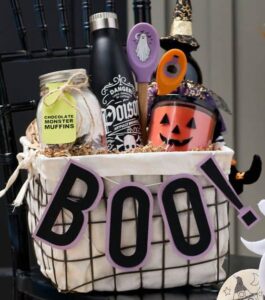 15 Boo Basket Ideas Your Wife or Girlfriend Will LOVE! - NP