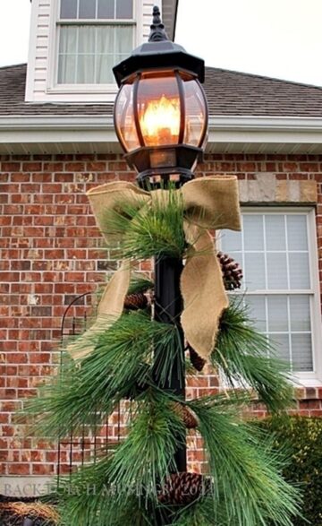25 Festive Christmas Lamp Post Decor Ideas - Nikki's Plate