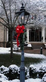 25 Festive Christmas Lamp Post Decor Ideas - Nikki's Plate
