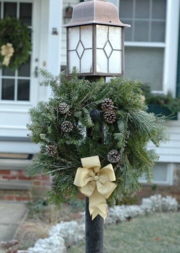 25 Festive Christmas Lamp Post Decor Ideas - Nikki's Plate