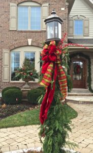 25 Festive Christmas Lamp Post Decor Ideas - Nikki's Plate