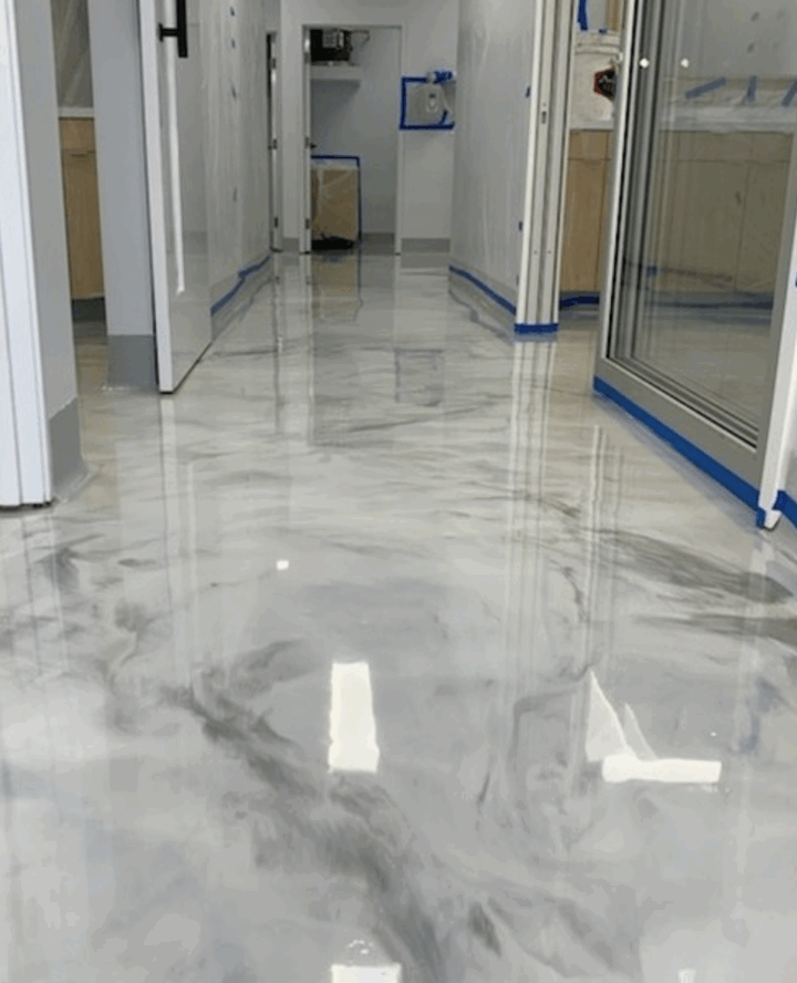 Top Epoxy Resin Trends for 2025: Metallic Swirls, Glow Effects & More